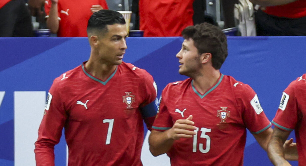 "Soll in Rente gehen!": Freundin von Portugal-Star kritisiert Ronaldo ...